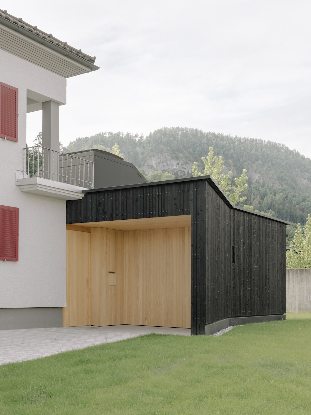 EXTENSION WITH ROOF PYRAMID - MWArchitekten